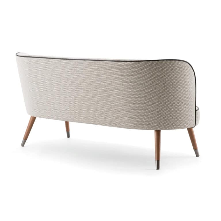 Manhattan Sofa – Stylish Sofa for Hotels & Hospitality Venues