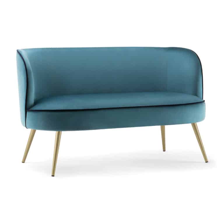 Manhattan Sofa – Stylish Sofa for Hotels & Hospitality Venues